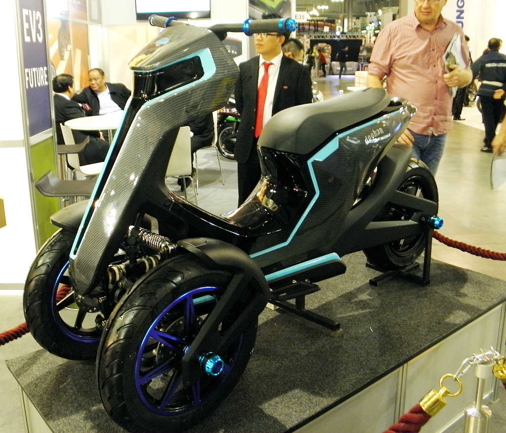 DOOHAN SCOOTERS: Ηλεκτρικά σκούτερ με απίστευτο όνομα - electric-scooter.gr